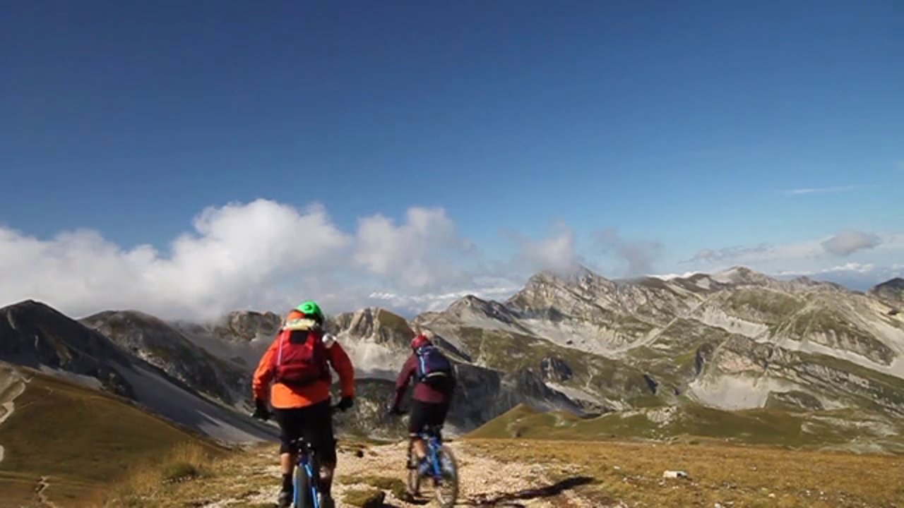 Montanus, la llamada de la montaña