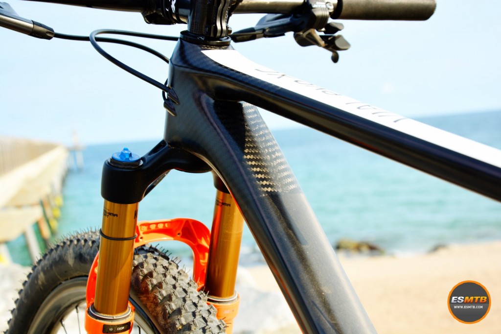 7.820 gramos de exclusividad y eficacia en la MTB total de AX-Lightness