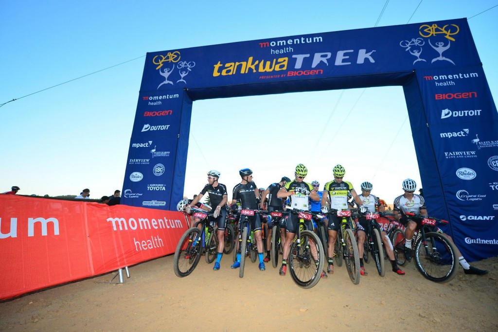La espectacular Tankwa Trek vive la única gran batalla pre-Cape Epic