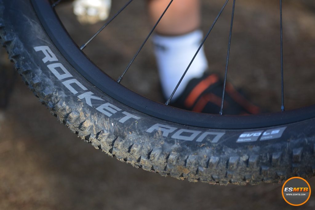 Probamos el Schwalbe Rocket Ron Addix Speed