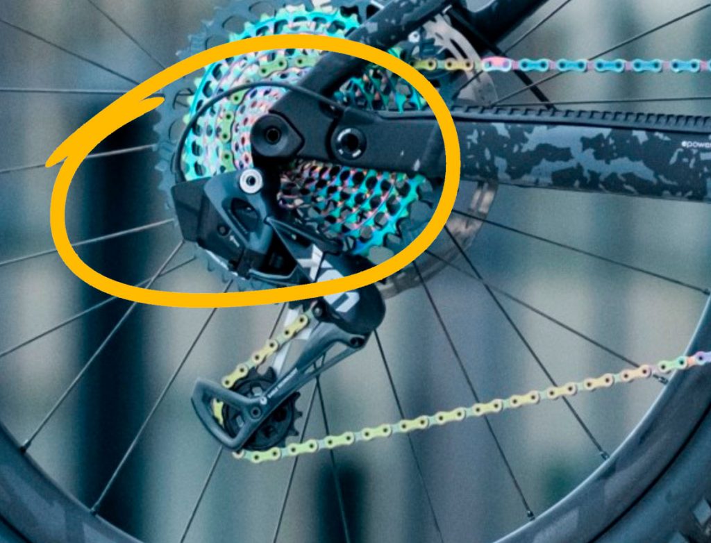 Un cambio SRAM X01 Eagle AXS... ¿con cable?