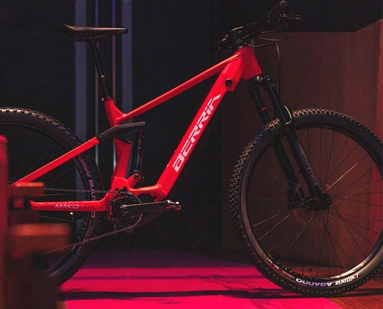 Berria Mako 150 Hybrid HP, su primera e-bike doble de aluminio con ...