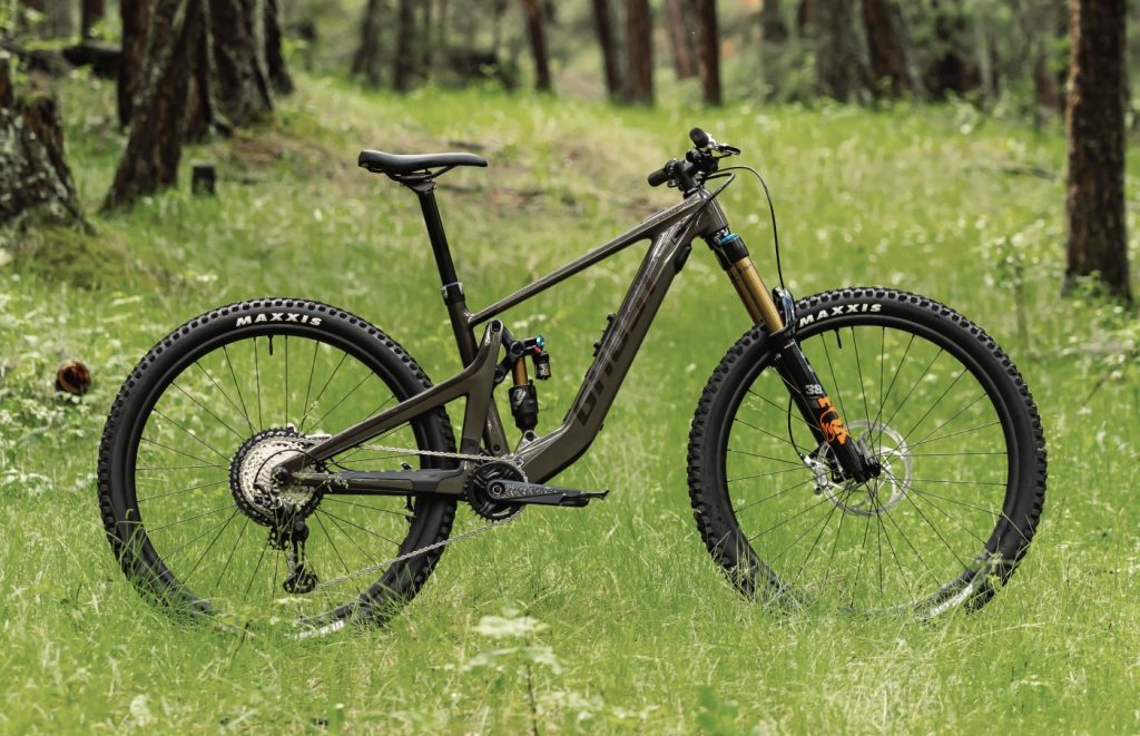 Ghost Path Riot y Riot, e-bike ligera y "muscular" con una misma estética