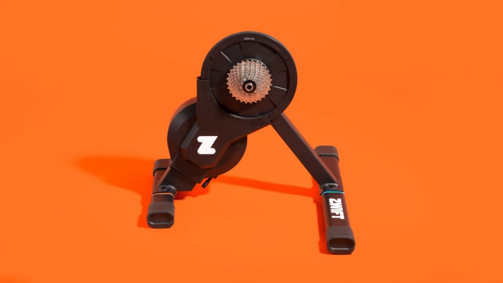 Zwift Hub Smart, el primer rodillo inteligente de Zwift trae cassette ...