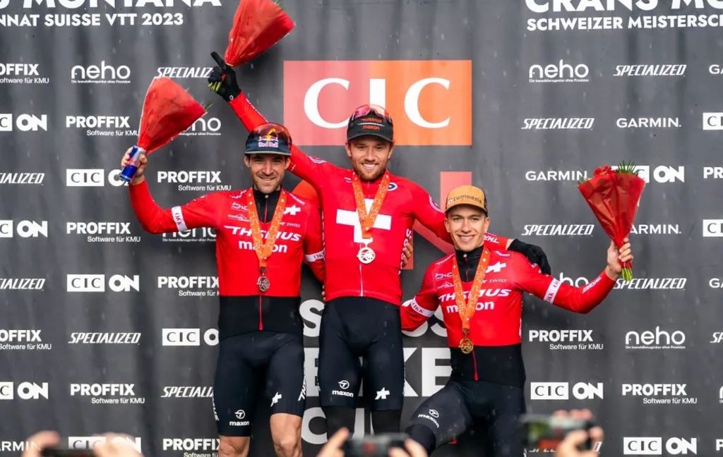 Mathias Fluckiger campeón de Suiza de XCO (arrasando) en un podio 100% ...