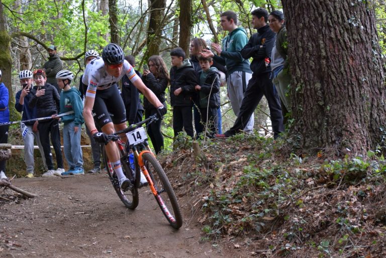 David Valero y Olivia Onesti, ganadores de prestigio en la Green Series XCO de Erandio