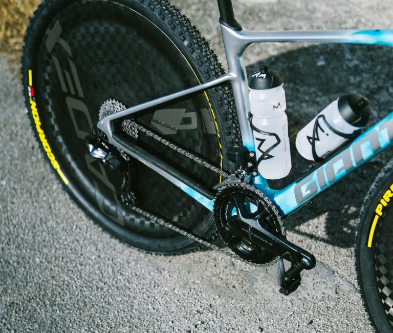 ¿Así será la gravel aero del futuro? El experimento del Swatt Club con ...