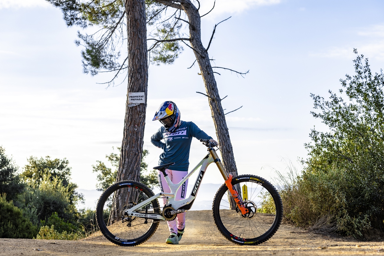 Dakotah Norton y Jess Blewitt se unen al SCOTT DH Factory
